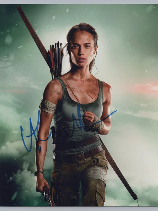 Alicia Vikander autograph, item 0001366087 | Autograph World