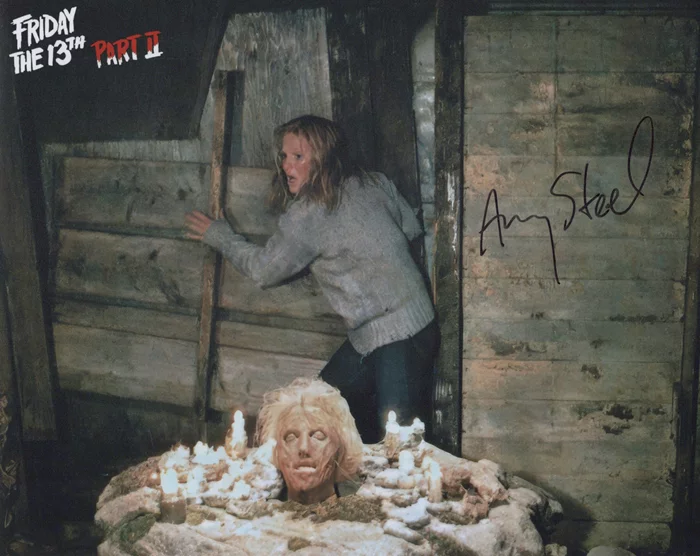 Amy Steel autograph, item 0001391190 | Autograph World